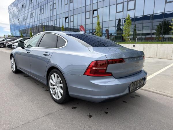 Blue Volvo S90 2017 in Panevezys, with an engine capacity of 2.00 L and mileage of 247 thousand km for 12999 €, photo 7 on AUTOMOTO.COM.LV