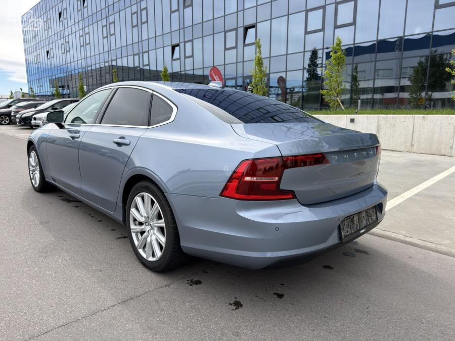 Zils Volvo S90 2017 Panevēža, ar dzinēja tilpumu 2.00 L un nobraukumu 247 tūkst. km par 12999 €, foto 8 vietnē AUTOMOTO.COM.LV