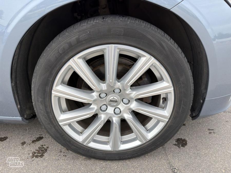Zils Volvo S90 2017 Panevēža, ar dzinēja tilpumu 2.00 L un nobraukumu 247 tūkst. km par 12999 €, foto 13 vietnē AUTOMOTO.COM.LV