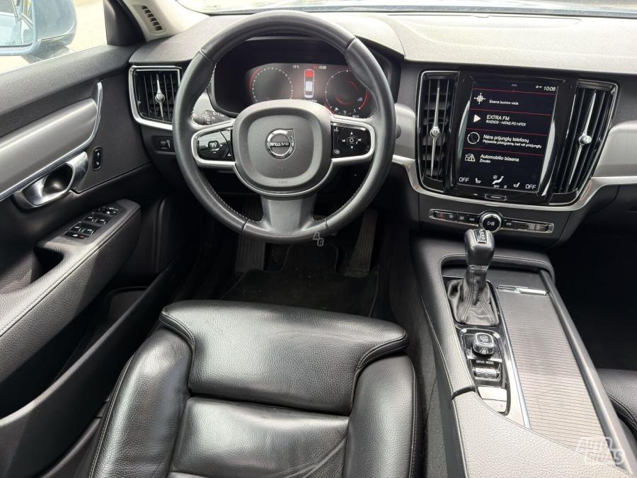 Zils Volvo S90 2017 Panevēža, ar dzinēja tilpumu 2.00 L un nobraukumu 247 tūkst. km par 12999 €, foto 17 vietnē AUTOMOTO.COM.LV