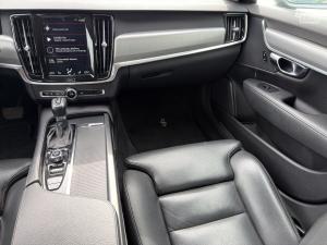Zils Volvo S90 2017 Panevēža, ar dzinēja tilpumu 2.00 L un nobraukumu 247 tūkst. km par 12999 €, foto 18 vietnē AUTOMOTO.COM.LV