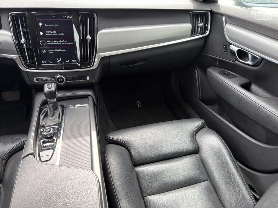 Zils Volvo S90 2017 Panevēža, ar dzinēja tilpumu 2.00 L un nobraukumu 247 tūkst. km par 12999 €, foto 18 vietnē AUTOMOTO.COM.LV