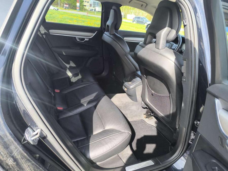Zils Volvo S90 2017 Panevēža, ar dzinēja tilpumu 1.97 L un nobraukumu 290 tūkst. km par 11400 €, foto 20 vietnē AUTOMOTO.COM.LV