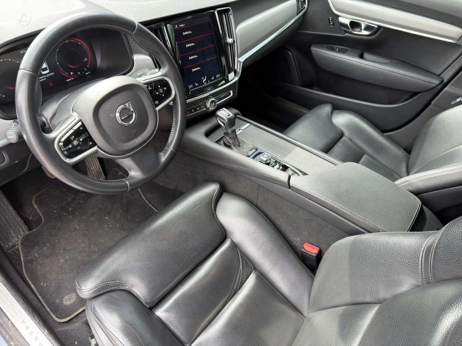 Zils Volvo S90 2017 Panevēža, ar dzinēja tilpumu 1.97 L un nobraukumu 247 tūkst. km par 12799 €, foto 16 vietnē AUTOMOTO.COM.LV
