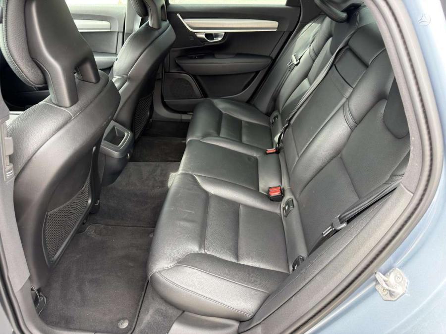 Zils Volvo S90 2017 Panevēža, ar dzinēja tilpumu 1.97 L un nobraukumu 247 tūkst. km par 12799 €, foto 33 vietnē AUTOMOTO.COM.LV