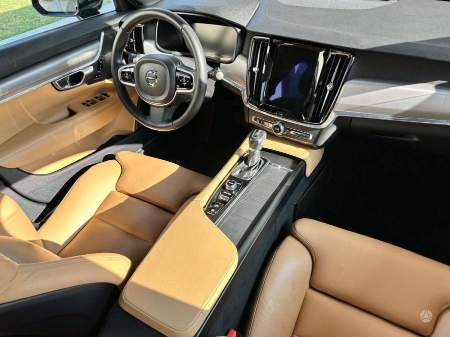 Blue Volvo S90 2017 in Kaunas, with an engine capacity of 1.97 L and mileage of 163 thousand km for 18000 €, photo 7 on AUTOMOTO.COM.LV