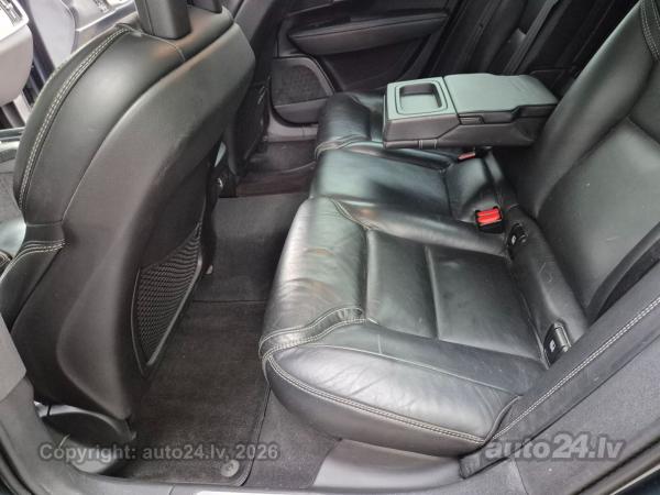 Blue Volvo S90 2018 in Tallinn, with an engine capacity of 2.00 L and mileage of 170 thousand km for 23000 €, photo 9 on AUTOMOTO.COM.LV