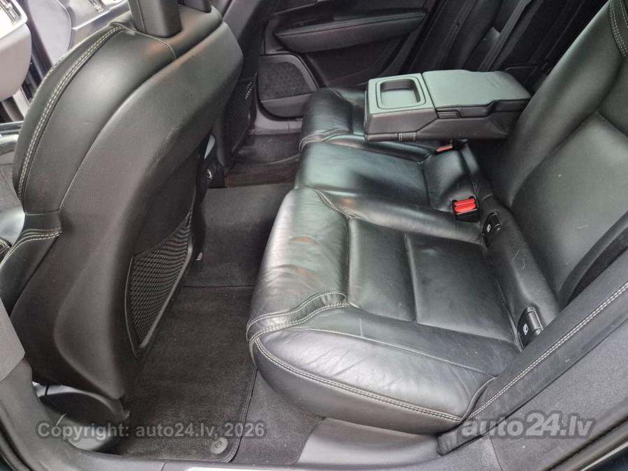 Blue Volvo S90 2018 in Tallinn, with an engine capacity of 2.00 L and mileage of 170 thousand km for 23000 €, photo 10 on AUTOMOTO.COM.LV