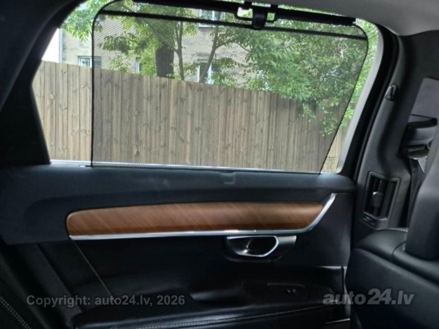 Blue Volvo S90 2018 in Tallinn, with an engine capacity of 2.00 L and mileage of 170 thousand km for 23000 €, photo 14 on AUTOMOTO.COM.LV