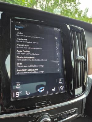 Blue Volvo S90 2018 in Tallinn, with an engine capacity of 2.00 L and mileage of 170 thousand km for 23000 €, photo 24 on AUTOMOTO.COM.LV