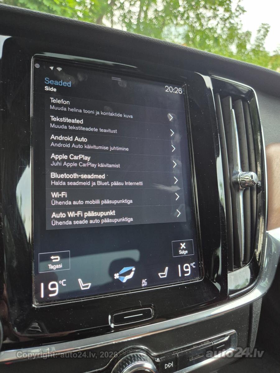 Blue Volvo S90 2018 in Tallinn, with an engine capacity of 2.00 L and mileage of 170 thousand km for 23000 €, photo 24 on AUTOMOTO.COM.LV