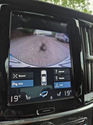 Blue Volvo S90 2018 in Tallinn, with an engine capacity of 2.00 L and mileage of 170 thousand km for 23000 €, photo 25 on AUTOMOTO.COM.LV