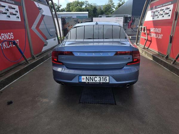 Zils Volvo S90 2018 Kauņa, ar dzinēja tilpumu 1.97 L un nobraukumu 104 tūkst. km par 19000 €, foto 8 vietnē AUTOMOTO.COM.LV