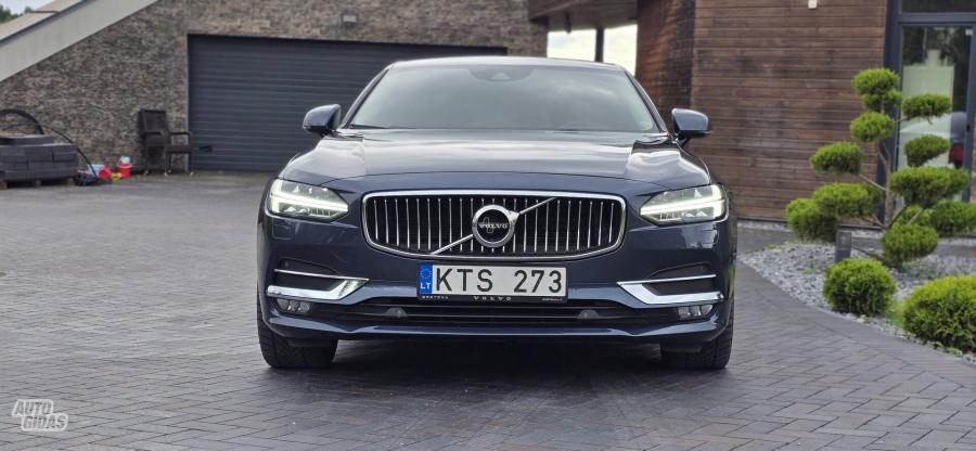 Blue Volvo S90 2018 in Vilnius, with an engine capacity of 2.00 L and mileage of 125 thousand km for 20500 €, photo 4 on AUTOMOTO.COM.LV
