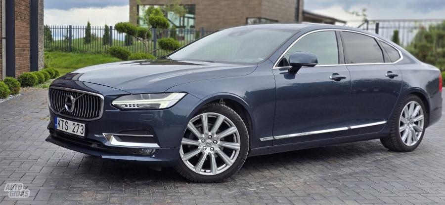 Blue Volvo S90 2018 in Vilnius, with an engine capacity of 2.00 L and mileage of 125 thousand km for 20500 €, photo 8 on AUTOMOTO.COM.LV