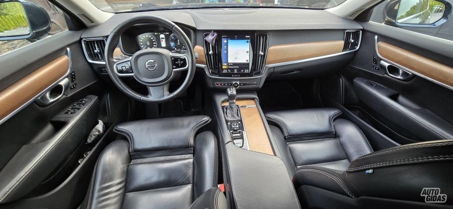 Blue Volvo S90 2018 in Vilnius, with an engine capacity of 2.00 L and mileage of 125 thousand km for 20500 €, photo 10 on AUTOMOTO.COM.LV