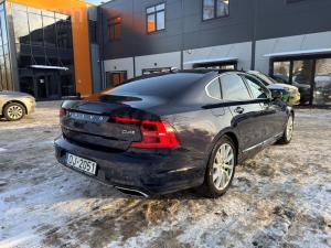 Blue Volvo S90 2019 in Riga, with an engine capacity of 2.00 L and mileage of 57 thousand km for 24500 €, photo 6 on AUTOMOTO.COM.LV