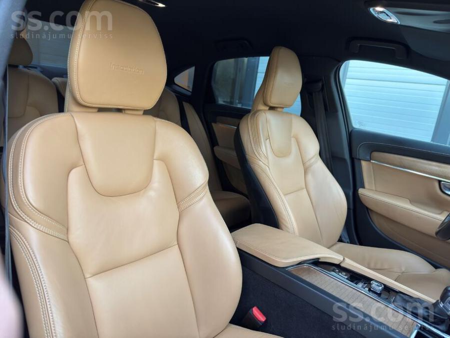 Blue Volvo S90 2019 in Riga, with an engine capacity of 2.00 L and mileage of 57 thousand km for 24500 €, photo 11 on AUTOMOTO.COM.LV