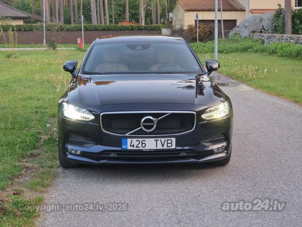 Blue Volvo S90 2019 in Tallinn, with an engine capacity of 2.00 L and mileage of 165 thousand km for 22900 €, photo 6 on AUTOMOTO.COM.LV