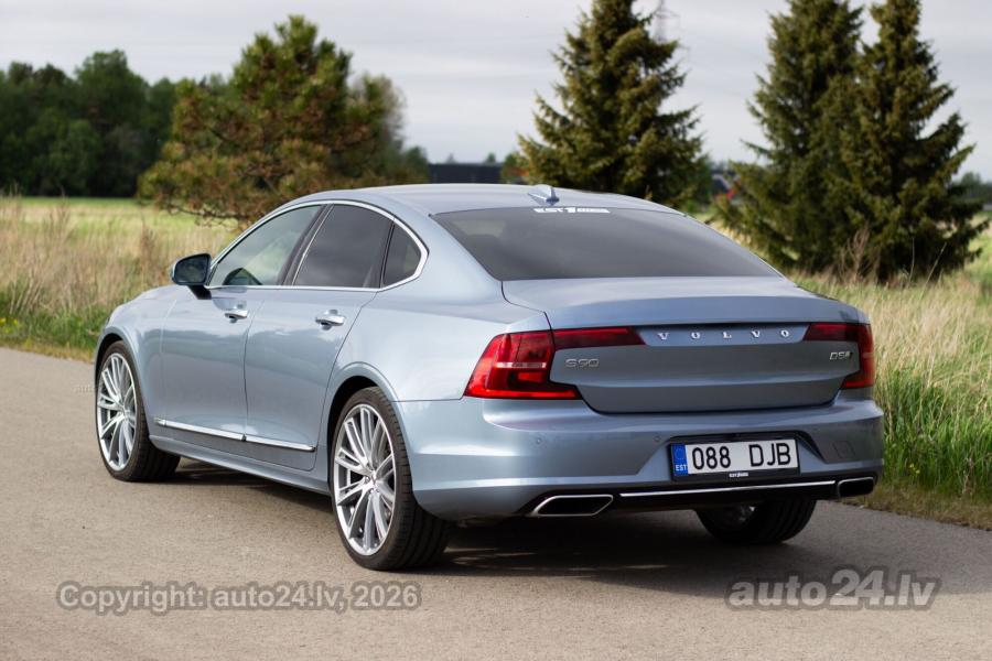 Blue Volvo S90 2019 in Tallinn, with an engine capacity of 2.00 L and mileage of 102 thousand km for 26900 €, photo 6 on AUTOMOTO.COM.LV