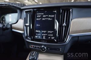 Blue Volvo S90 2019 in Riga, with an engine capacity of 2.00 L and mileage of 59 thousand km for 23900 €, photo 8 on AUTOMOTO.COM.LV
