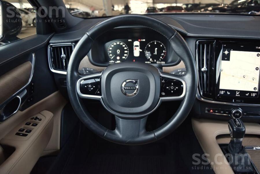 Blue Volvo S90 2019 in Riga, with an engine capacity of 2.00 L and mileage of 59 thousand km for 23900 €, photo 11 on AUTOMOTO.COM.LV