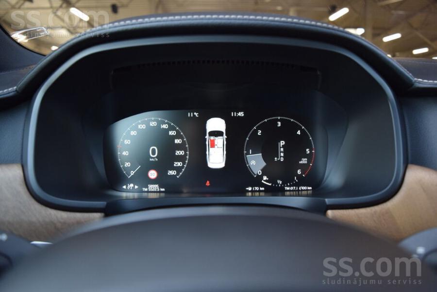 Blue Volvo S90 2019 in Riga, with an engine capacity of 2.00 L and mileage of 59 thousand km for 23900 €, photo 12 on AUTOMOTO.COM.LV