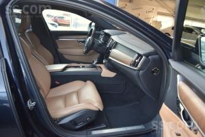 Blue Volvo S90 2019 in Riga, with an engine capacity of 2.00 L and mileage of 59 thousand km for 23900 €, photo 13 on AUTOMOTO.COM.LV