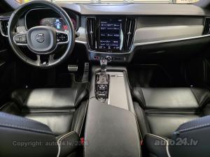 Blue Volvo S90 2019 in Tallinn, with an engine capacity of 2.00 L and mileage of 81 thousand km for 25900 €, photo 8 on AUTOMOTO.COM.LV