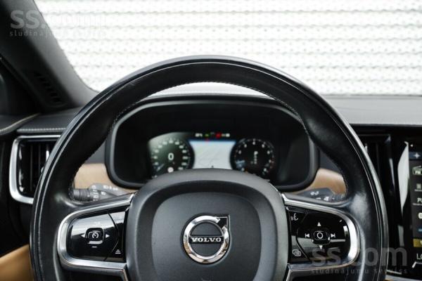 Blue Volvo S90 2019 in Riga, with an engine capacity of 2.00 L and mileage of 142 thousand km for 19800 €, photo 10 on AUTOMOTO.COM.LV