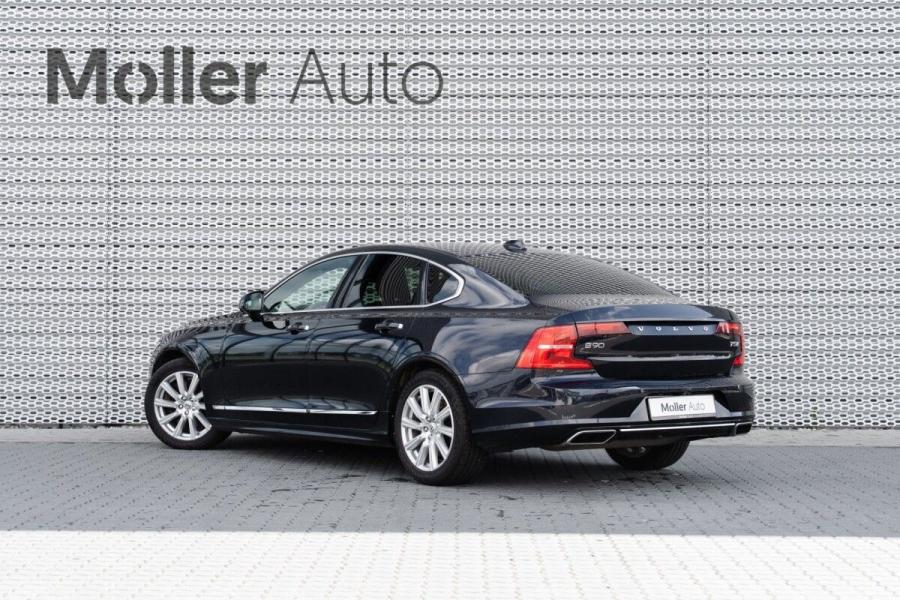 Blue Volvo S90 2019 in Marupe, with an engine capacity of 2.00 L and mileage of 142 thousand km for 19800 €, photo 4 on AUTOMOTO.COM.LV