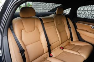 Blue Volvo S90 2019 in Marupe, with an engine capacity of 2.00 L and mileage of 142 thousand km for 19800 €, photo 23 on AUTOMOTO.COM.LV