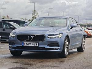 Blue Volvo S90 2019 in Vilnius, with an engine capacity of 1.97 L and mileage of 93 thousand km for 19200 €, photo 6 on AUTOMOTO.COM.LV