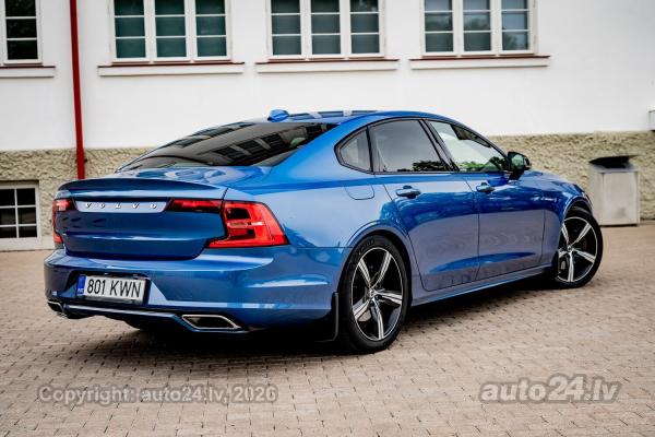 Zils Volvo S90 2020 Pērnava, ar dzinēja tilpumu 2.00 L un nobraukumu 113 tūkst. km par 27990 €, foto 2 vietnē AUTOMOTO.COM.LV