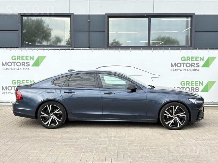 Blue Volvo S90 2021 in Riga, with an engine capacity of 2.00 L and mileage of 134 thousand km for 22500 €, photo 6 on AUTOMOTO.COM.LV