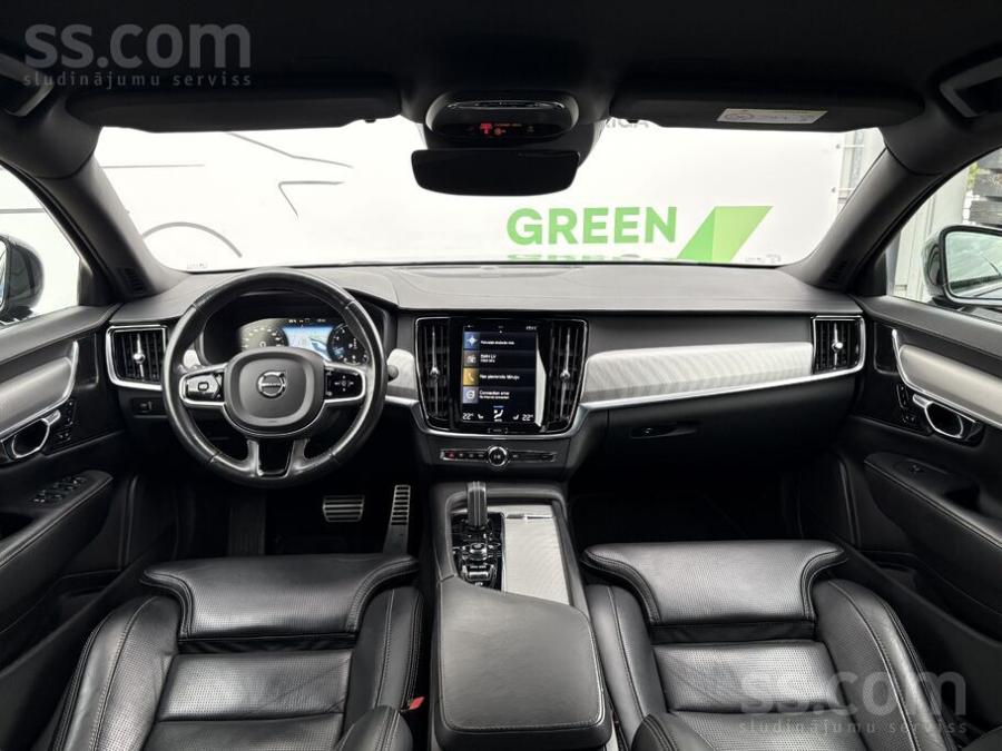 Blue Volvo S90 2021 in Riga, with an engine capacity of 2.00 L and mileage of 134 thousand km for 22500 €, photo 10 on AUTOMOTO.COM.LV