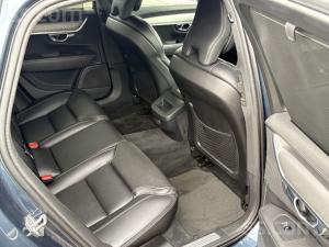 Blue Volvo S90 2021 in Riga, with an engine capacity of 2.00 L and mileage of 134 thousand km for 22500 €, photo 13 on AUTOMOTO.COM.LV