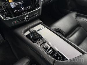 Blue Volvo S90 2021 in Riga, with an engine capacity of 2.00 L and mileage of 134 thousand km for 22500 €, photo 19 on AUTOMOTO.COM.LV