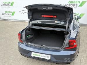 Blue Volvo S90 2021 in Riga, with an engine capacity of 2.00 L and mileage of 134 thousand km for 22500 €, photo 23 on AUTOMOTO.COM.LV