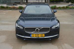 Zils Volvo S90 2023 Viļņa, ar dzinēja tilpumu 2.00 L un nobraukumu 41 tūkst. km par 37490 €, foto 3 vietnē AUTOMOTO.COM.LV