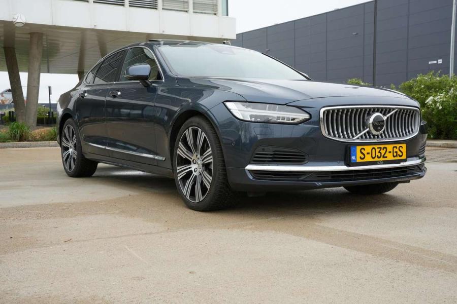 Zils Volvo S90 2023 Viļņa, ar dzinēja tilpumu 2.00 L un nobraukumu 41 tūkst. km par 37490 €, foto 10 vietnē AUTOMOTO.COM.LV