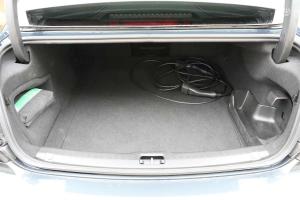 Zils Volvo S90 2023 Viļņa, ar dzinēja tilpumu 2.00 L un nobraukumu 41 tūkst. km par 37490 €, foto 26 vietnē AUTOMOTO.COM.LV