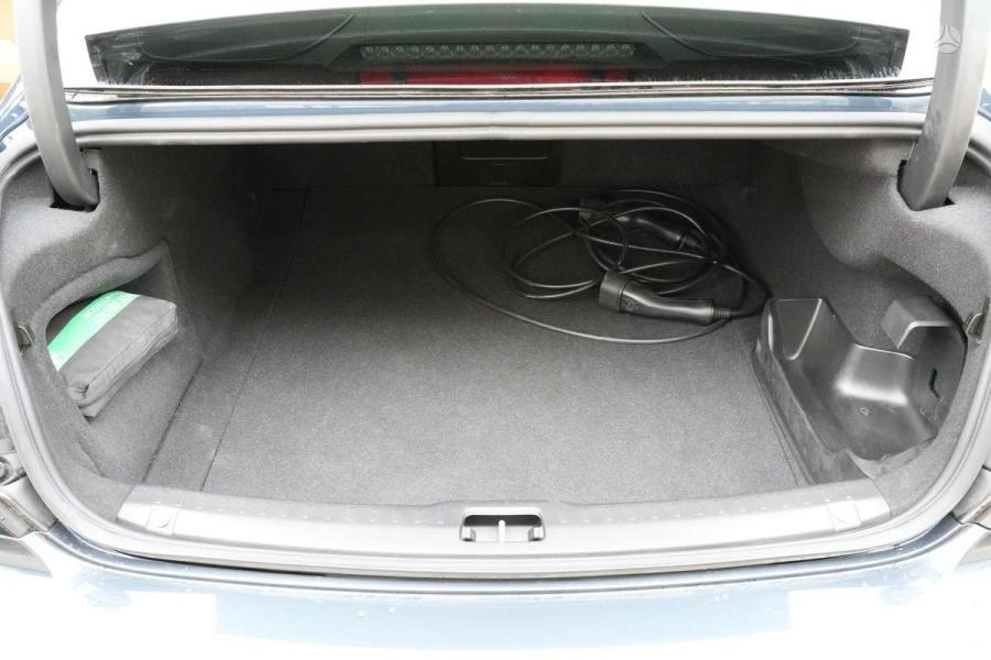 Zils Volvo S90 2023 Viļņa, ar dzinēja tilpumu 2.00 L un nobraukumu 41 tūkst. km par 37490 €, foto 26 vietnē AUTOMOTO.COM.LV