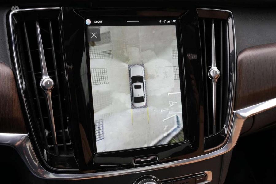 Zils Volvo S90 2023 Viļņa, ar dzinēja tilpumu 2.00 L un nobraukumu 41 tūkst. km par 37490 €, foto 27 vietnē AUTOMOTO.COM.LV