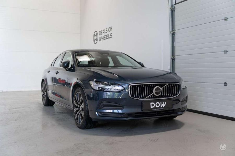 Zils Volvo S90 2024 Viļņa, ar dzinēja tilpumu 1.97 L un nobraukumu 21 tūkst. km par 38900 €, foto 1 vietnē AUTOMOTO.COM.LV