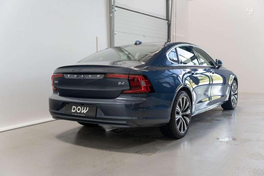 Zils Volvo S90 2024 Viļņa, ar dzinēja tilpumu 1.97 L un nobraukumu 21 tūkst. km par 38900 €, foto 6 vietnē AUTOMOTO.COM.LV