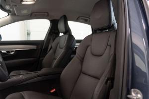 Zils Volvo S90 2024 Viļņa, ar dzinēja tilpumu 1.97 L un nobraukumu 21 tūkst. km par 38900 €, foto 16 vietnē AUTOMOTO.COM.LV