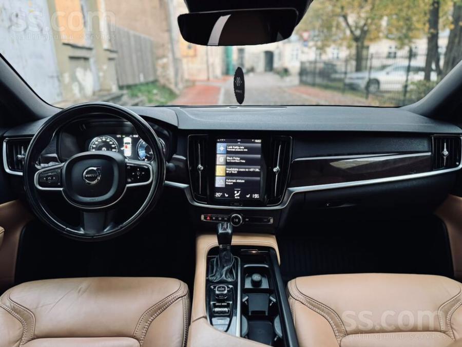 Brūns Volvo S90 2016 Cēsis, ar dzinēja tilpumu 2.00 L un nobraukumu 0 tūkst. km par 15990 €, foto 23 vietnē AUTOMOTO.COM.LV
