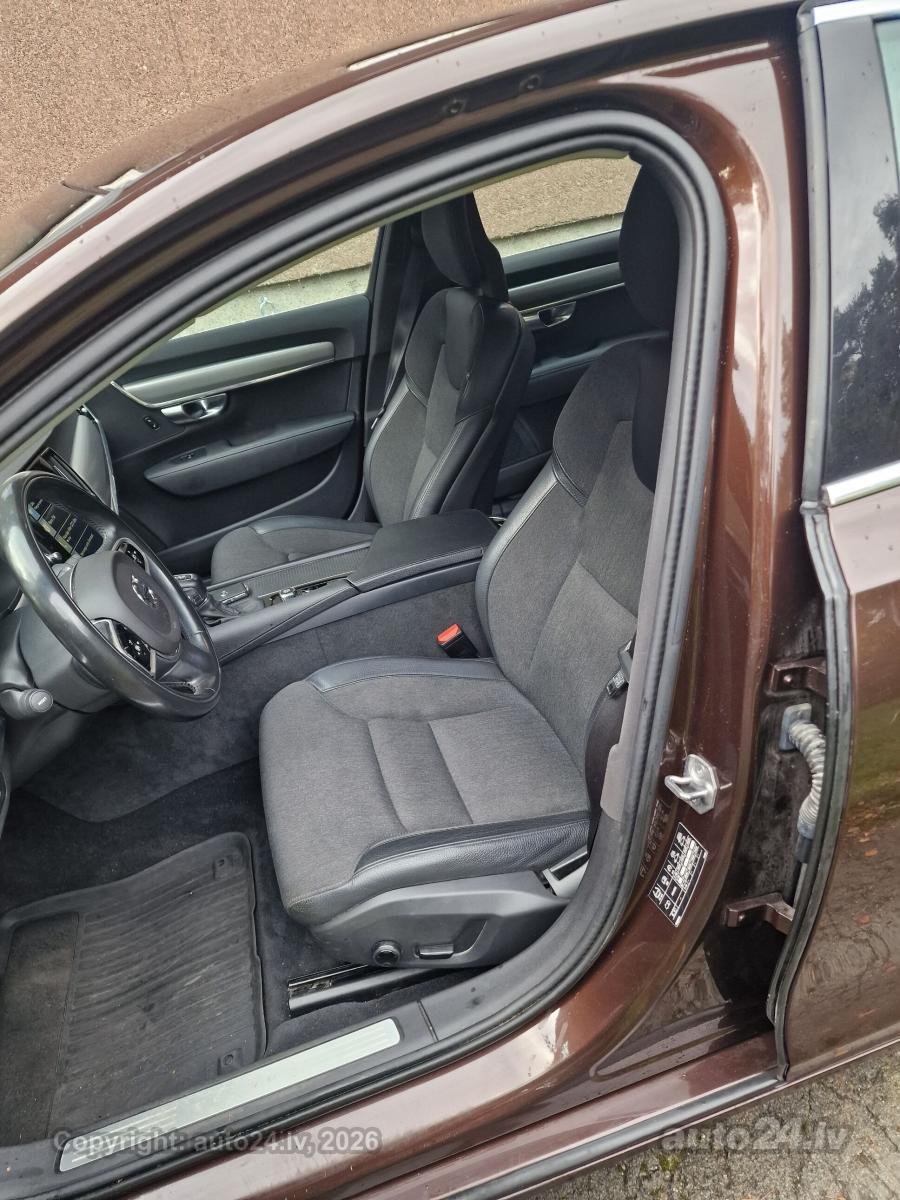 Brūns Volvo S90 2018 Tallina, ar dzinēja tilpumu 2.00 L un nobraukumu 253 tūkst. km par 16500 €, foto 11 vietnē AUTOMOTO.COM.LV