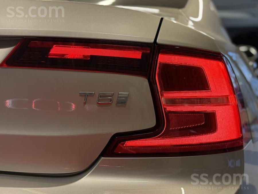 Brūns Volvo S90 2019 Rīga, ar dzinēja tilpumu 2.00 L un nobraukumu 127 tūkst. km par 22000 €, foto 33 vietnē AUTOMOTO.COM.LV